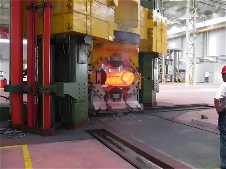 自动锻造机：高精度、高效率、高稳定性的锻造利器！ - 数控机床网